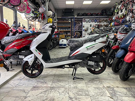 Motolux Nirvana Pro 2022 Model Scooter / Maxi Scooter Motor Motosiklet ... Motolux Nirvana Pro 2022 Model Scooter / Maxi Scooter Motor Motosiklet ...