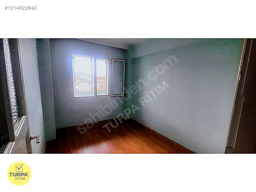 İzmir Bornova Çamdibi Refik Tulga Caddesinde Satılık 2+1 Daire ...