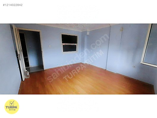 İzmir Bornova Çamdibi Refik Tulga Caddesinde Satılık 2+1 Daire ...