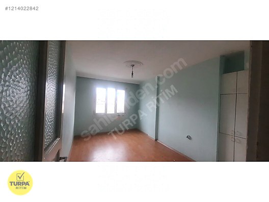 İzmir Bornova Çamdibi Refik Tulga Caddesinde Satılık 2+1 Daire ...