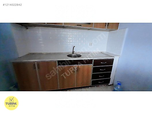 İzmir Bornova Çamdibi Refik Tulga Caddesinde Satılık 2+1 Daire ...