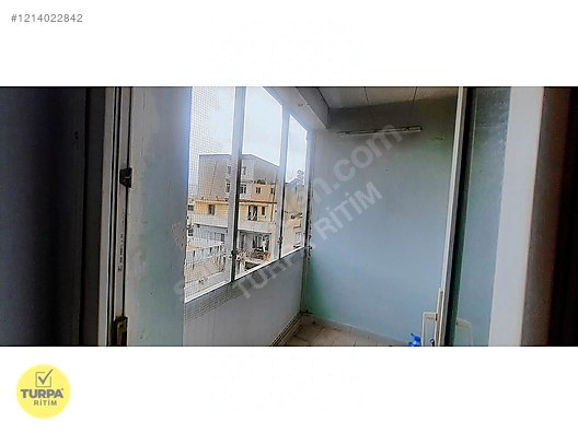 İzmir Bornova Çamdibi Refik Tulga Caddesinde Satılık 2+1 Daire ...