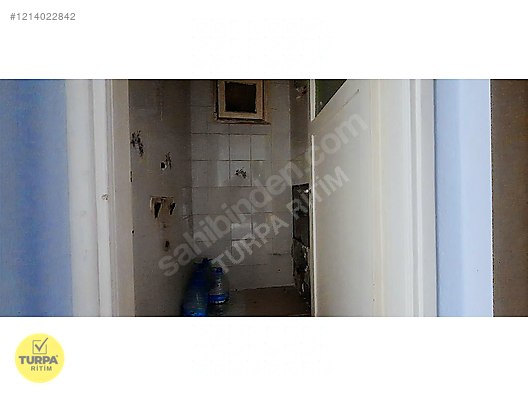 İzmir Bornova Çamdibi Refik Tulga Caddesinde Satılık 2+1 Daire ...