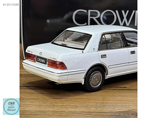 1:18 Toyota Crown 155 Royal Saloon 3.0 pearl White - Keng Fai - Diecast ...