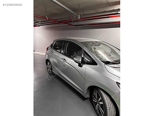 Honda / Jazz / 1.3 / Elegance / Cok temiz bayandan garaj arabasi Honda ...