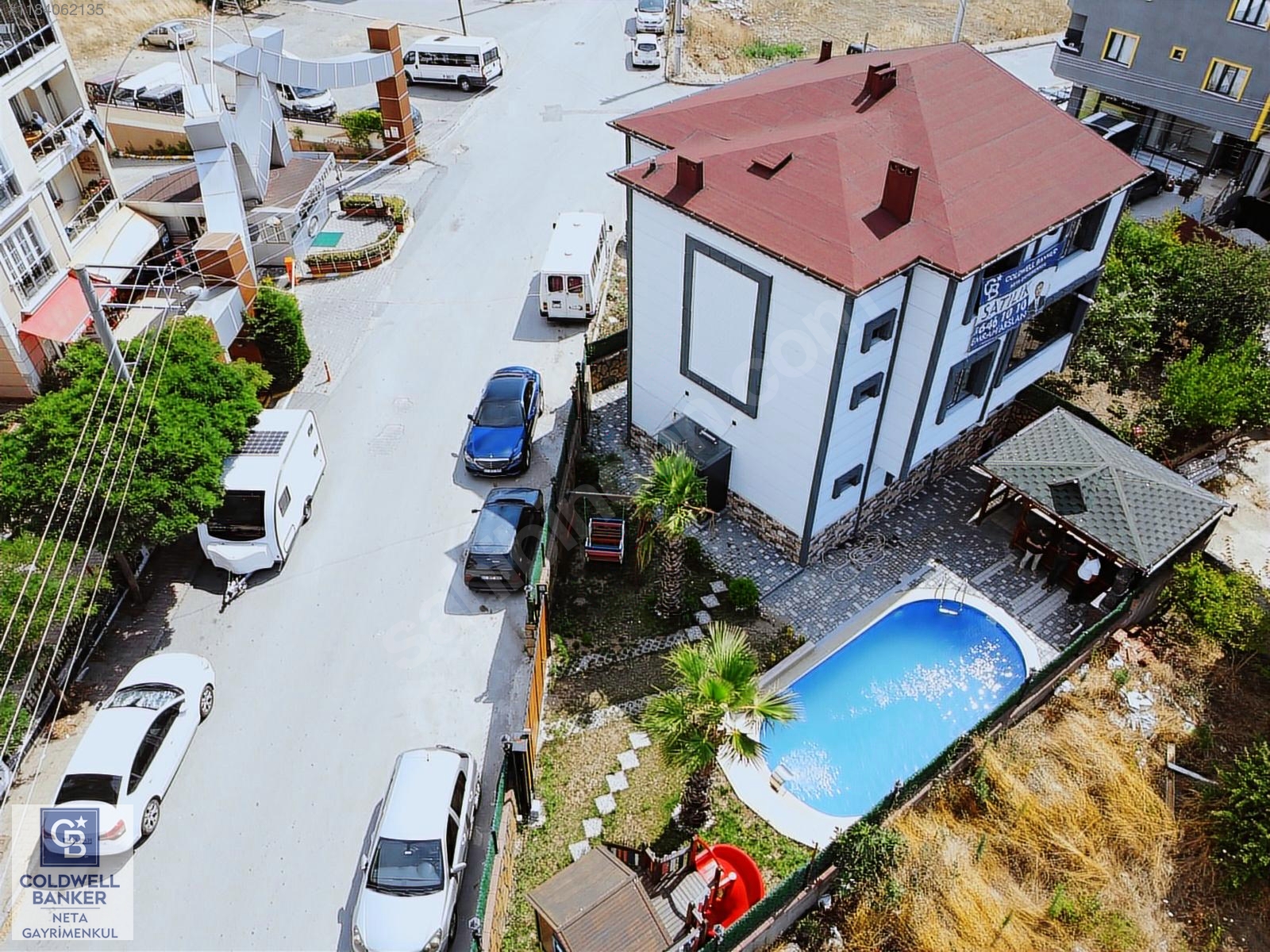 Ç.OVA AKSE MAH. MUTLUKENTE KOMŞU HAVUZLU MÜSTAKİL VİLLA TİPİ EV ...