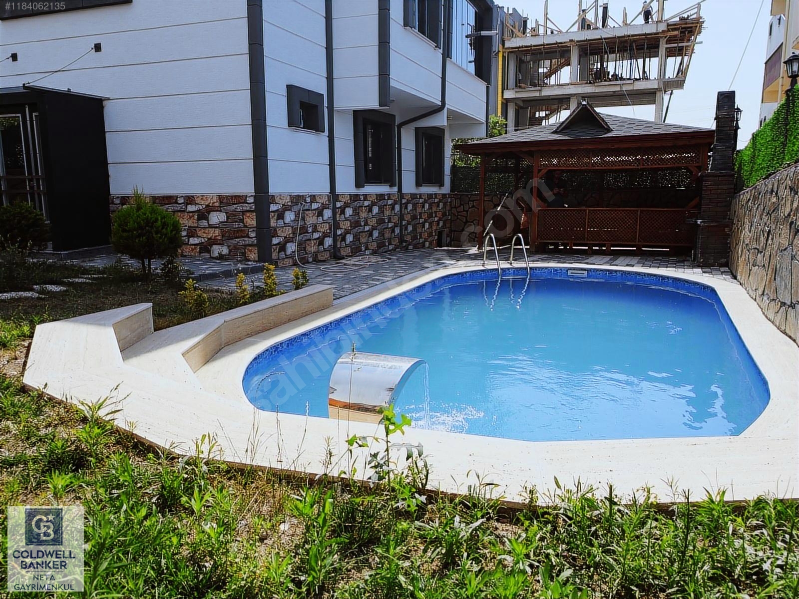 Ç.OVA AKSE MAH. MUTLUKENTE KOMŞU HAVUZLU MÜSTAKİL VİLLA TİPİ EV ...