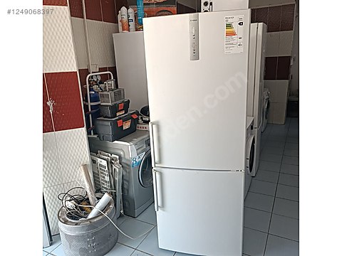 BOSCH 509 LT HACİMLİ ALTTAN BUZLUKLU ORJINAL BUZDOLABI A + - İkinci El ...