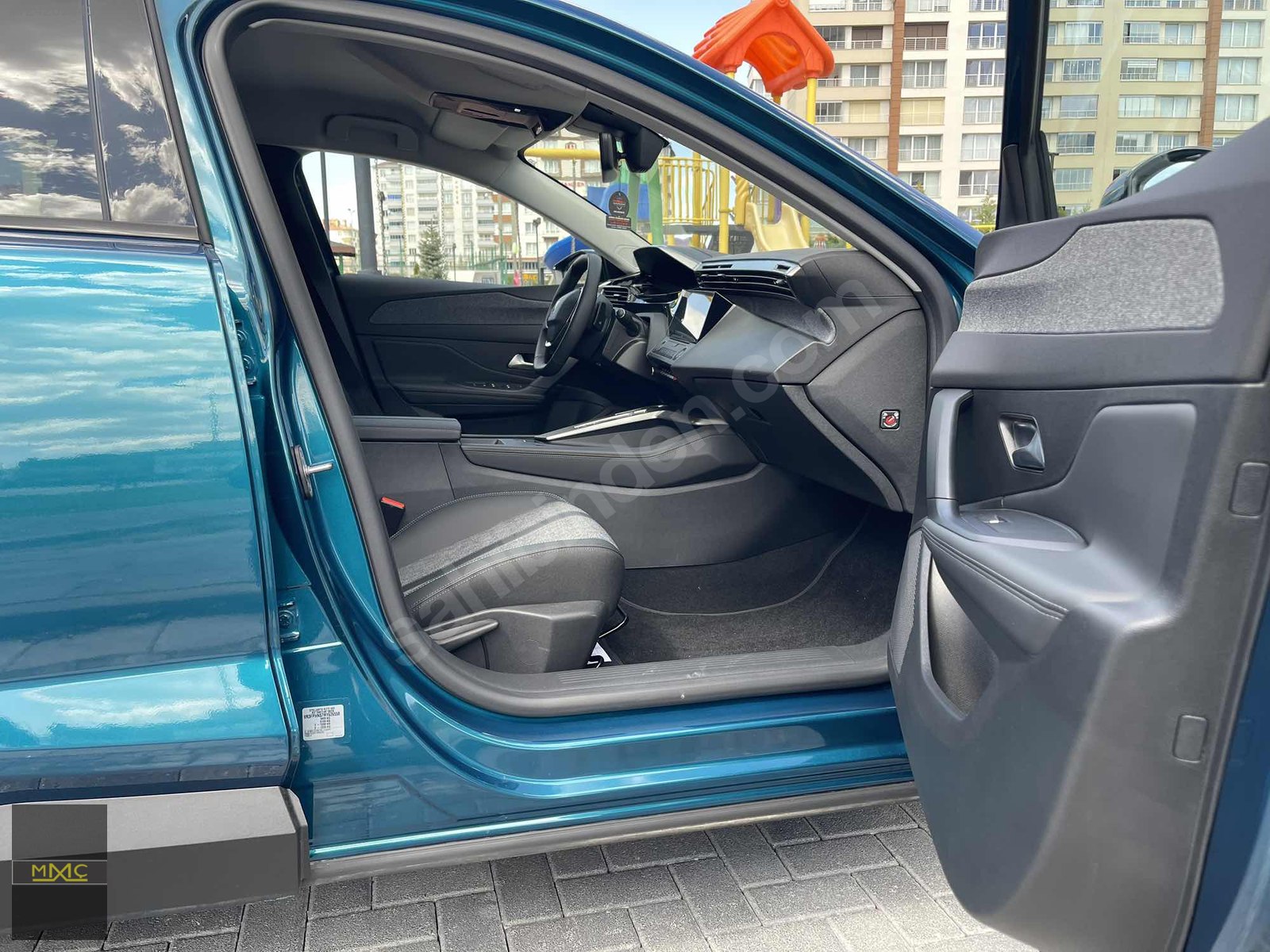 Peugeot / 408 / 1.2 PureTech / Allure / MMÇ DEN 2024 MODEL PEUGEOT 408 ...