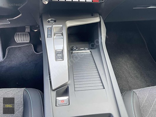 Peugeot / 408 / 1.2 PureTech / Allure / MMÇ DEN 2024 MODEL PEUGEOT 408 ...