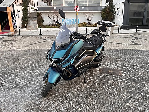 Regal Raptor XSUV 250 2024 Model Scooter / Maxi Scooter Motor ...