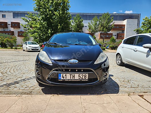 Ford / Fiesta / 1.4 / Titanium / otomatik fiesta KARAVAN takasli ...