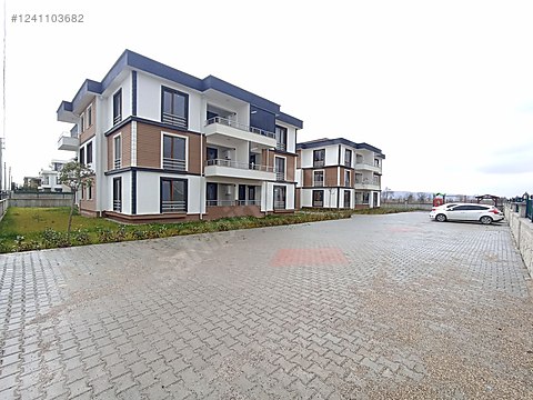 SİTE İÇERİSİNDE GENİŞ BAHÇELİ OTOPARKLI KULLANIŞLI FIRSAT DAİREA ...