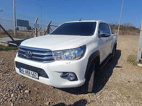 Toyota / Hilux / Adventure 2.4 4x2 / Hulix 2017 .150 bin km .Takas olur ...