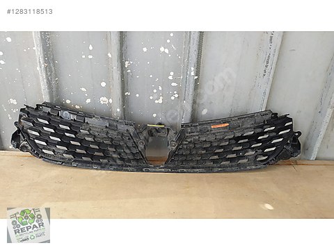 Renault Clio 5 makyajlı ön panjur kromlu ızgara 622565064R oriji - İlan ...