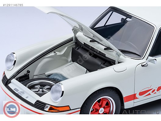 Autoart Diecast Model 1:18 Porsche Araba - 1291146785