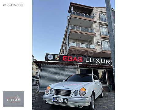 Mercedes-Benz / E Series / E 220 d / Classic / MERCEDES-BENZ 1998 ...