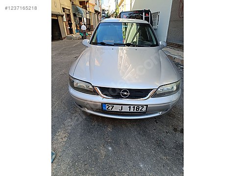 Opel / Vectra / 2.0 / CD / 2000 model Opel Vectra CD motor 2.0 ...
