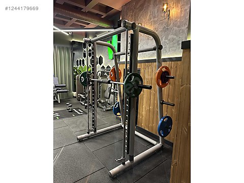 TECHNOGYM SMİTH MACHİNE - İYİ DURUMDA sahibinden.comda - 1244179669