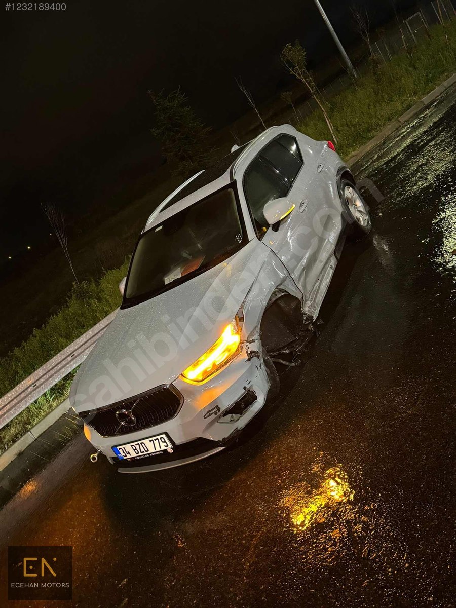 Volvo / XC40 / 2.0 D3 / Momentum / 2018 VOLVO XC40 CAM TAVANLI LANSMAN RENGİ sahibinden.comda ...
