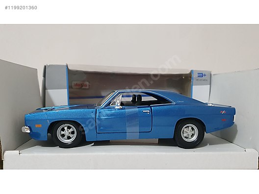 Maisto Diecast Model 1:24 Dodge Araba - 1199201360