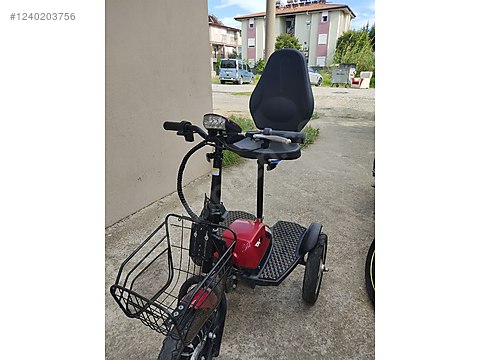 Sahibinden satılık Temiz 3 tekerli scooter sahibinden.comda - 1240203756