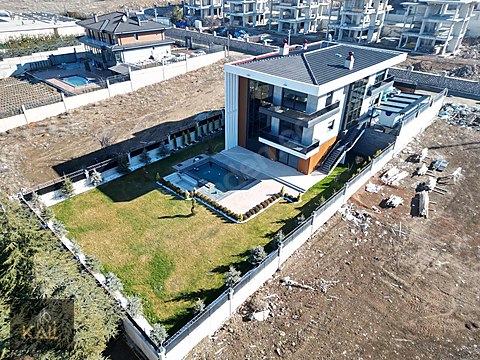 İncek'te Özenle Tasarlanmış Ultra Lüks 6+2 Villa KALİ A.Ş - Satılık ...