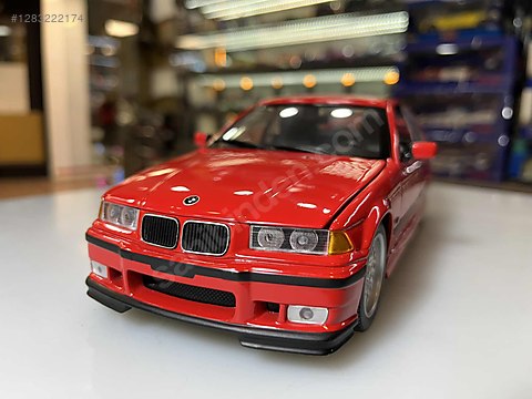 UT Models Diecast Model 1:18 BMW Araba - 1283222174