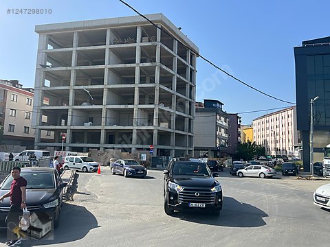 SAMANDIRA METRO İSTASYON MEYDANDA KİRALIK 360 M2 OFİS KATLARI - Kiralık ...