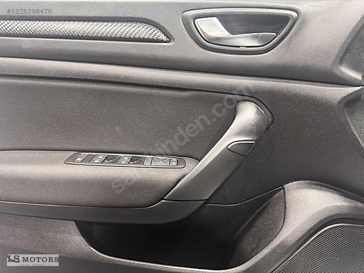 Renault / Megane / 1.3 TCe / Joy Comfort / LEVENT MOTORS 2023 RENAULT MEGANE 1.3Tce - JOY ...