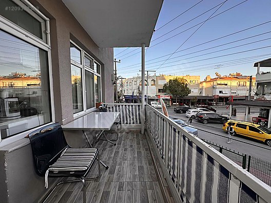 Akçay Merkez'de Full tadilatlı Denize 100 metre Daire - Satılık Daire ...