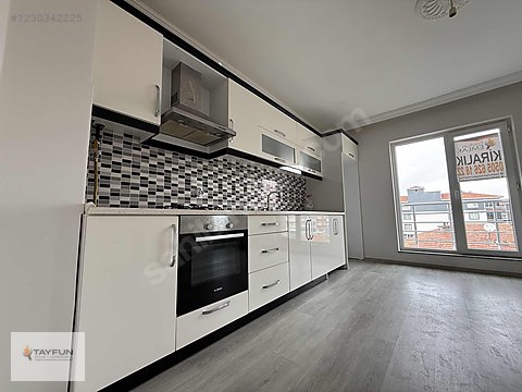 TAYFUN EMLAK'TAN 3+1+HASTANE+CAMBALKON+ANKASTRE+VESTİYER+ARAKAT ...