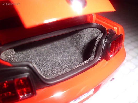 Autoart Diecast Model 1:18 Ford Araba - 1291352147