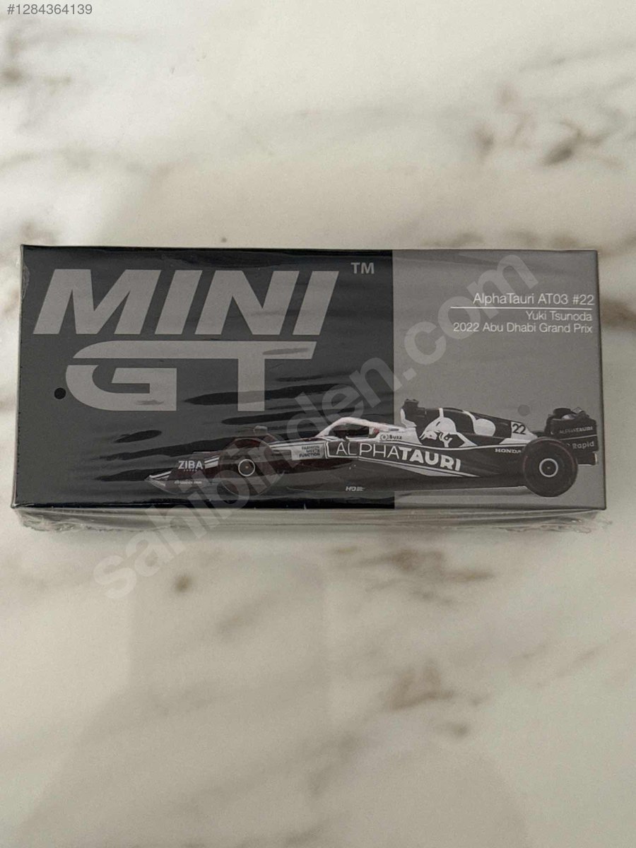 Mini GT Diecast Model 1:64 Ferrari Araba - 1284364139