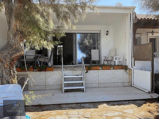 BODRUM Peksimet 'de Denize sıfır 3+1 Satılık Ev - Satılık Yazlık ...