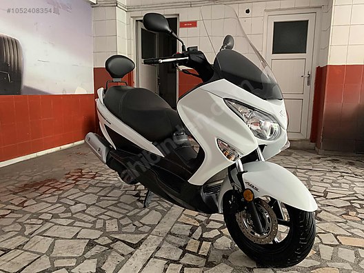 Suzuki Burgman UH 200 2018 Model Scooter / Maxi Scooter Motor ...