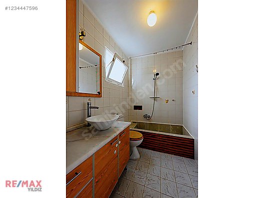 KADIKÖY MODA ATIFET SOKAK TA ASANSÖRLÜ 110M2 2+1 KİRALIK DAİRE ...