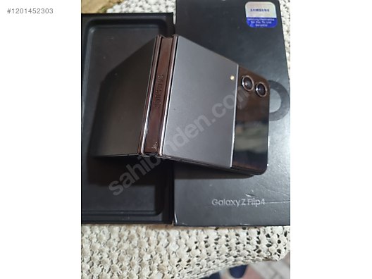 Samsung / Galaxy Z Flip 4 / z flip 4 garantili yılsonuna kadar ekran ...