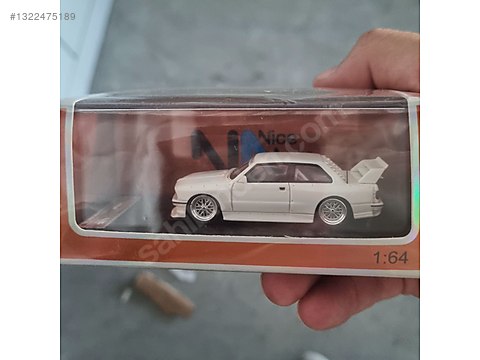 YM Model Diecast Model 1:64 BMW Araba - 1322475189