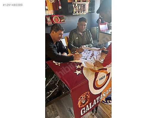 Mario jardel ve capone imzalı forma sahibinden.comda - 1291480389