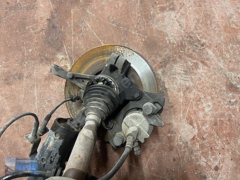 Otomobil & Arazi Aracı / Yürüyen & Direksiyon / *RENAULT SEMBOL ...