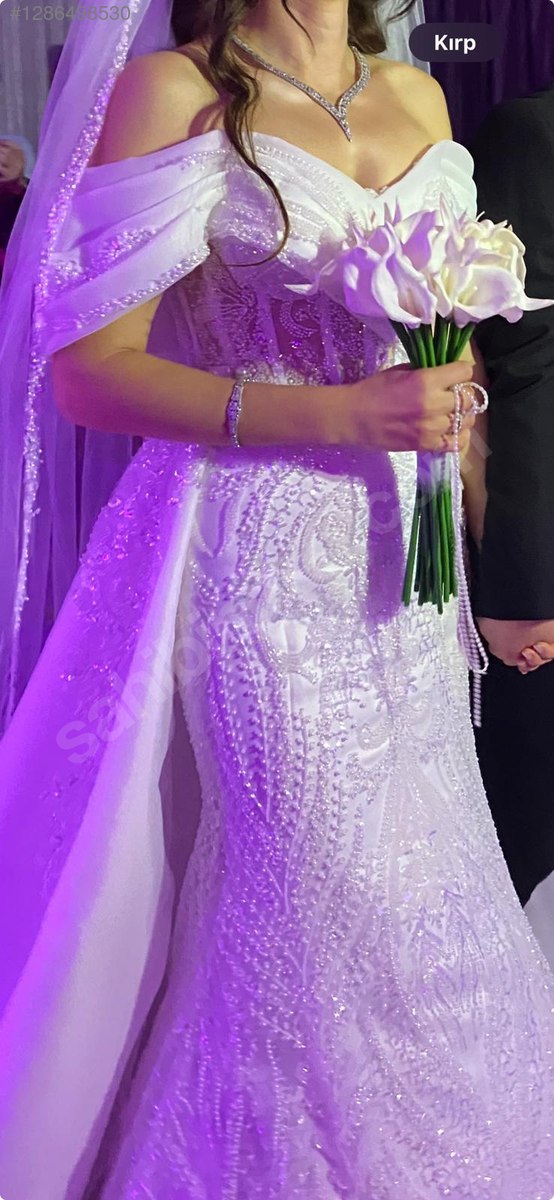 Demonte balık model madonna yaka gelinlik 2 saat giyildi sahibinden.comda - 1286498530