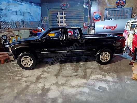 1:Ç24 ÖLÇEK MAİSTO ÜRETİMİ CHEVROLET SİLVERADO 1999 - Diecast Model ...