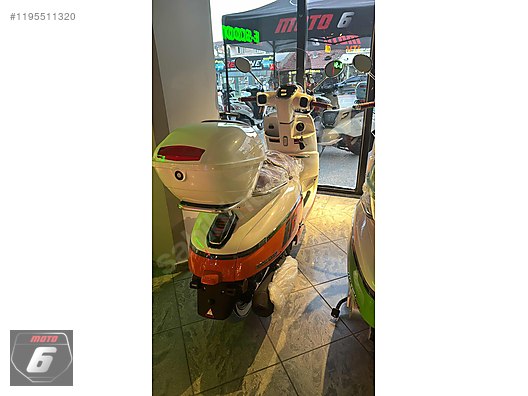 Arora Malibu Pro 2024 Model Scooter / Maxi Scooter Motor Motosiklet ...