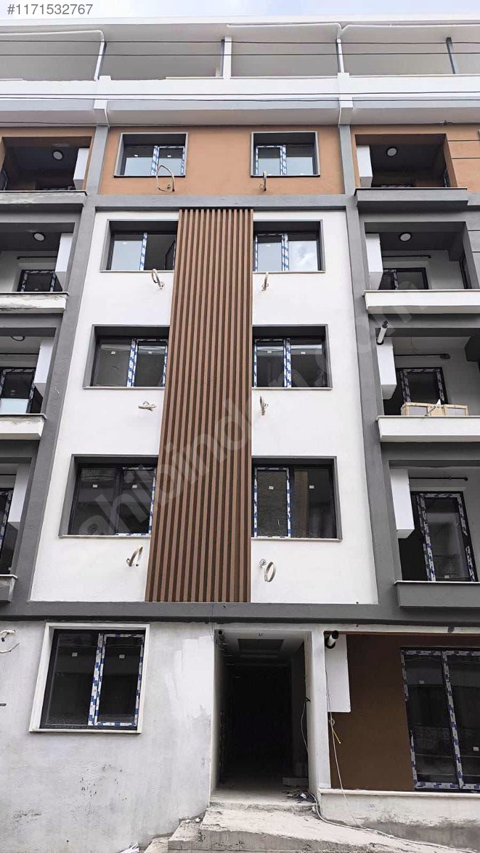 HEMEN TAPU. ANA YOLA 100 METRE. AYRI MUTFAKLI. EBEVEYN BANYOLU ...