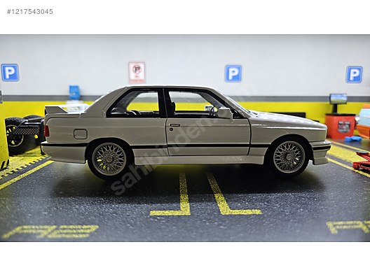 Diecast Model 1:24 BMW Araba Çeşitleri - 1217543045
