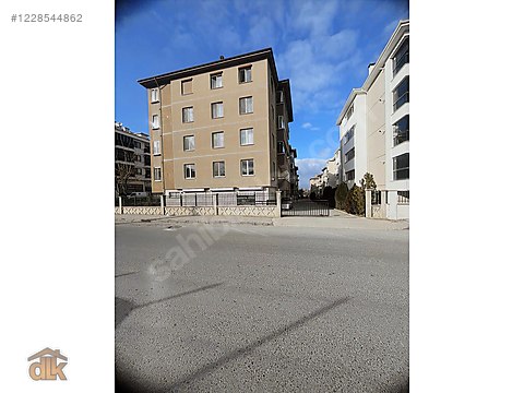 Borsa caddesi tramvay durağı yanı site özel garajlı 3+1 daire - Satılık Daire İlanları ...