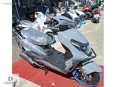Kuba Space 50 Pro 2024 Model Scooter / Maxi Scooter Motor Motosiklet ...