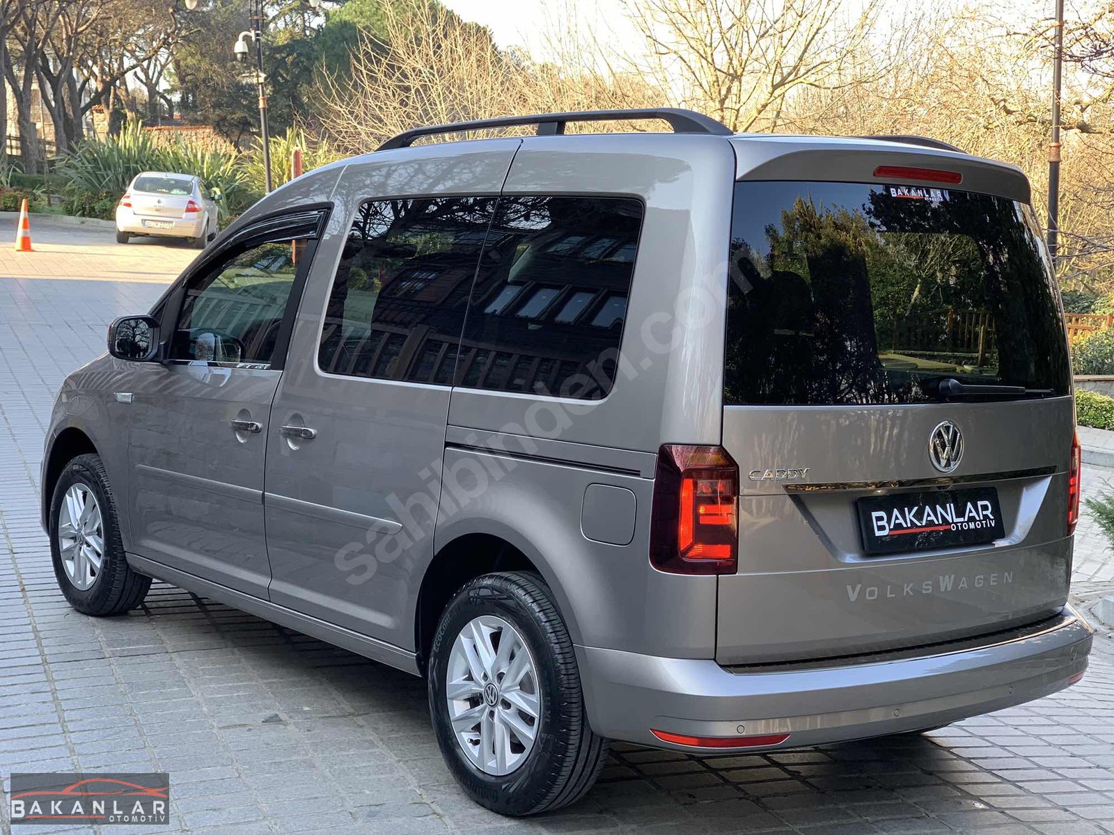 Volkswagen / Caddy / 2.0 TDI Exclusive / 2020 Caddy Exclusive 5.700 Km ...