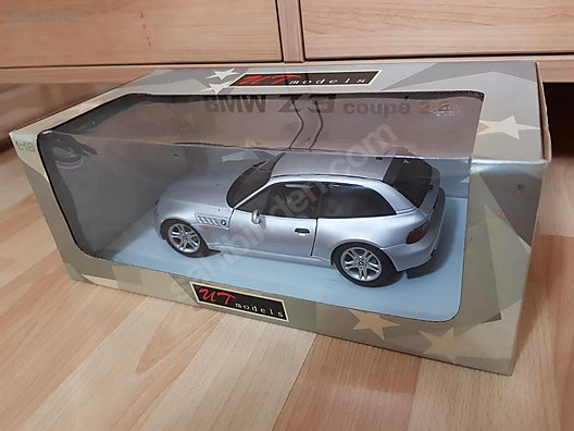 UT Models Diecast Model 1:18 BMW Araba - 1285553922